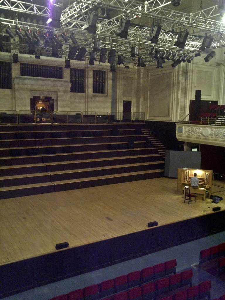 Carol Williams and Kevin Bowyer Play the Battle of the Organs, Caird ...